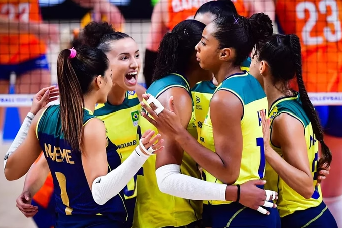 Vôlei: Brasil vence Holanda e segue 100% na Liga das Nações