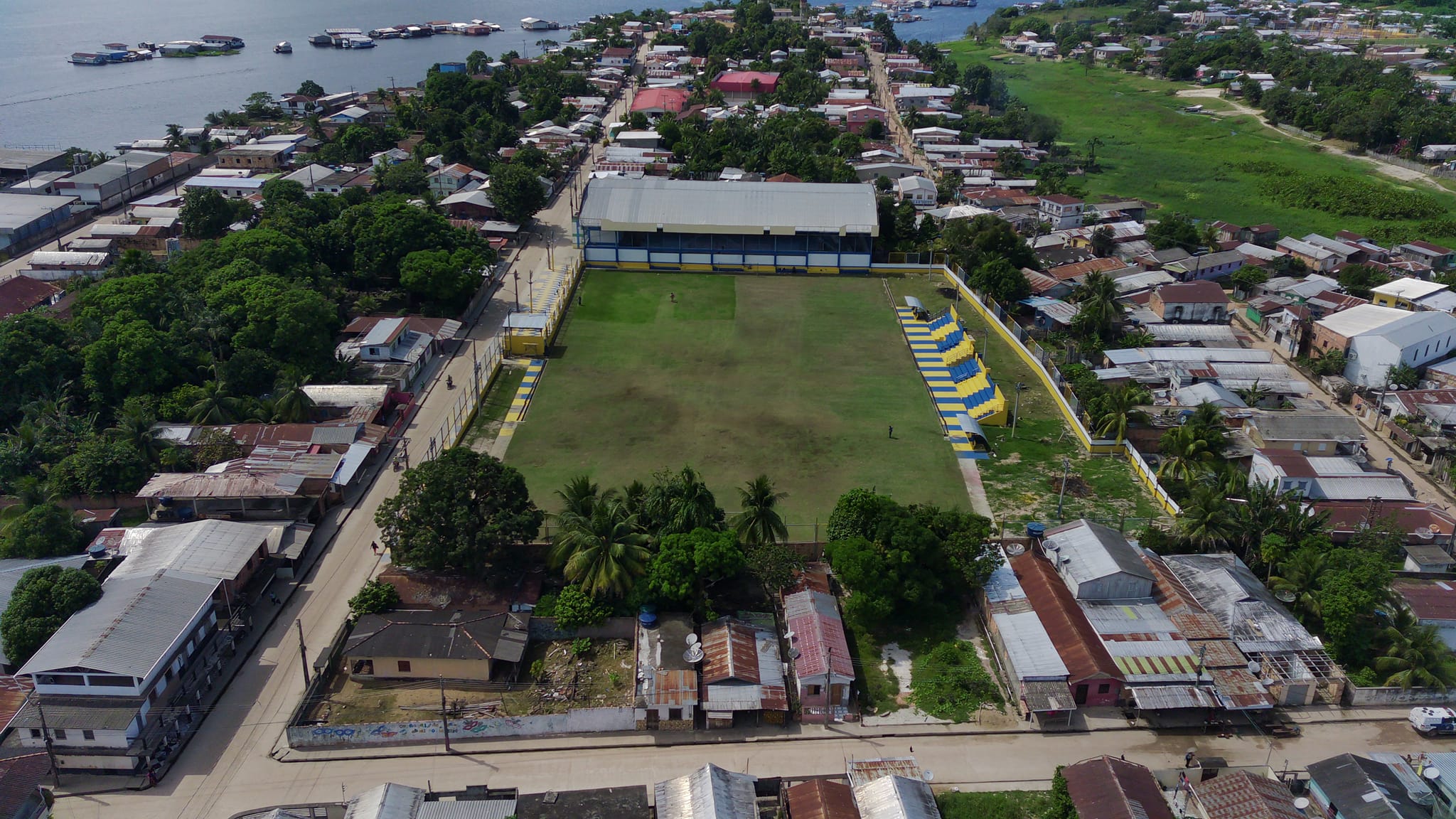 Prefeitura de Tefé inaugura Complexo Esportivo e Campo de Futebol